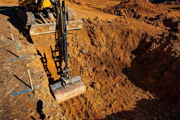 7 Easy Steps for Fiberglass Pool Installation