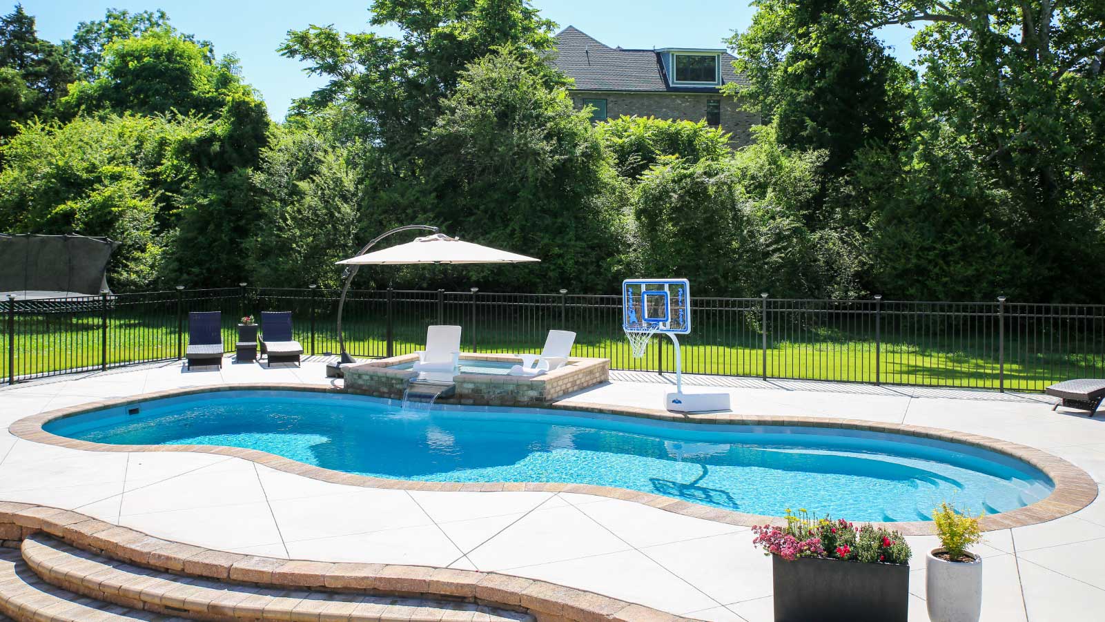 High Water Table Pool Installation: An Innovative Solution